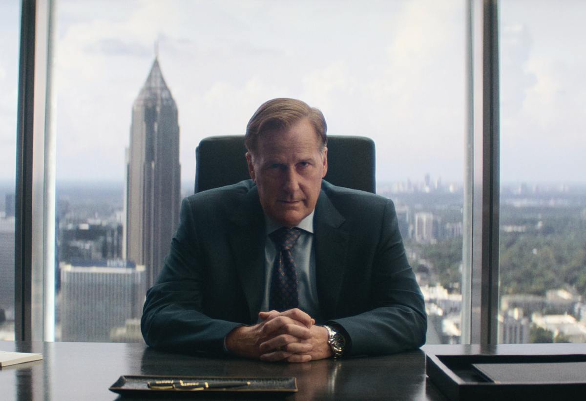Jeff Daniels en Lucy Liu spelen de hoofdrol in de Netflix-miniserie A ...