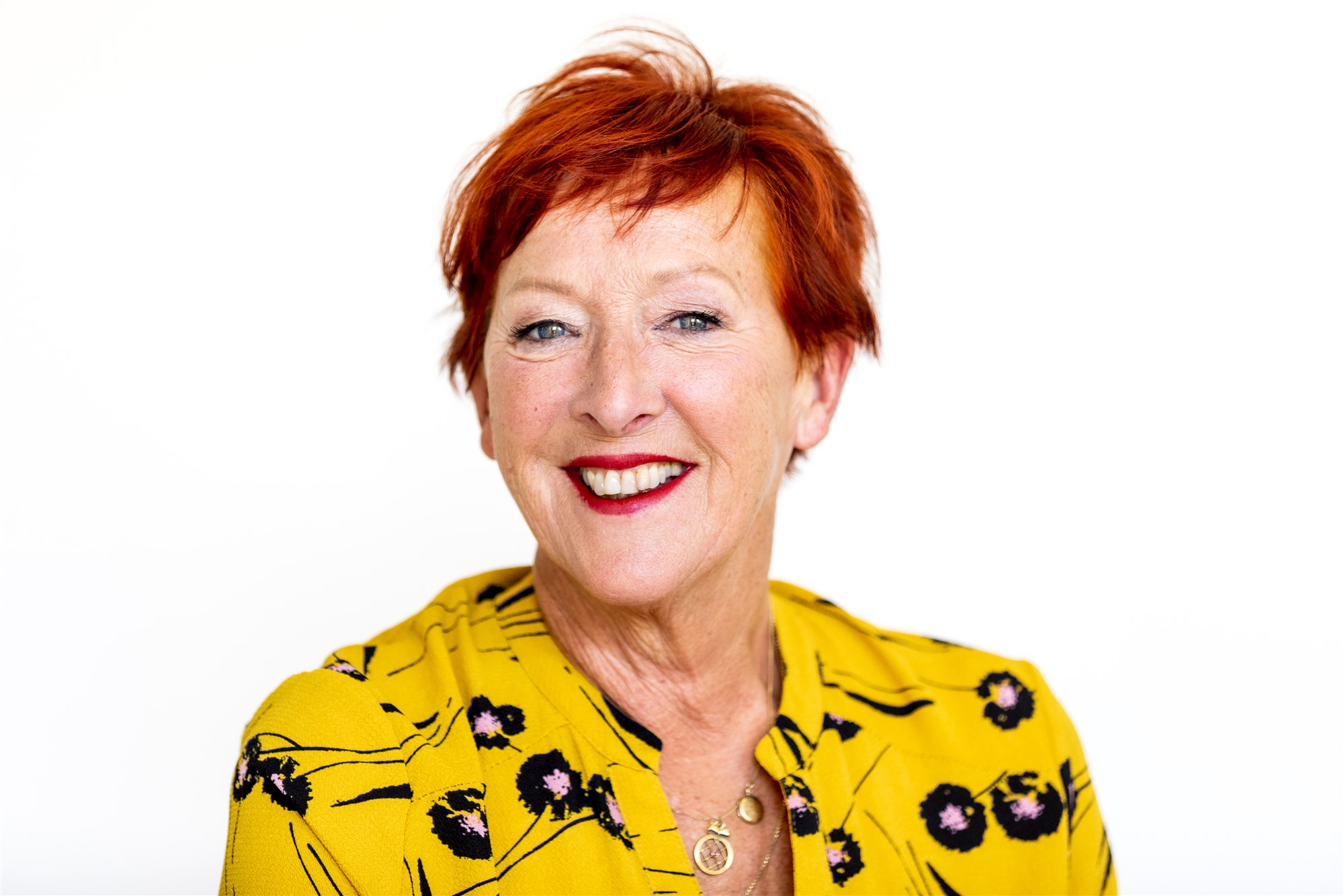 Loes Luca pakt hoofdrol in MAX-dramaserie Maud en Babs - TVgids.nl