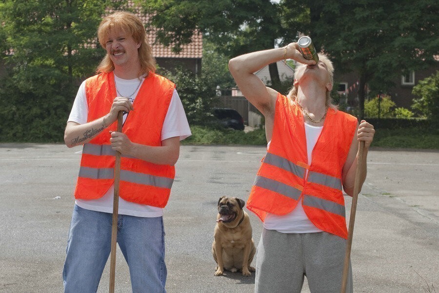 Beuken met Barry Butsers in New Kids Turbo - TVgids.nl