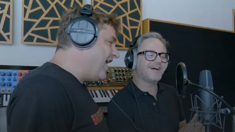 De TV van gisteren: Frank Lammers en Guus Meeuwis geruisloos ten onder ...