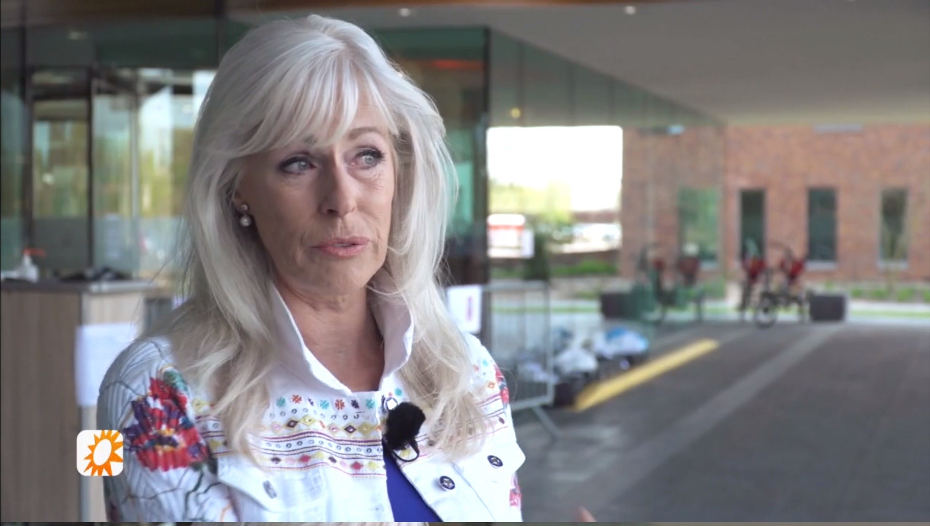 Kijk terug: Marga Bult over heftige coronatijd in de zorg - TVgids.nl