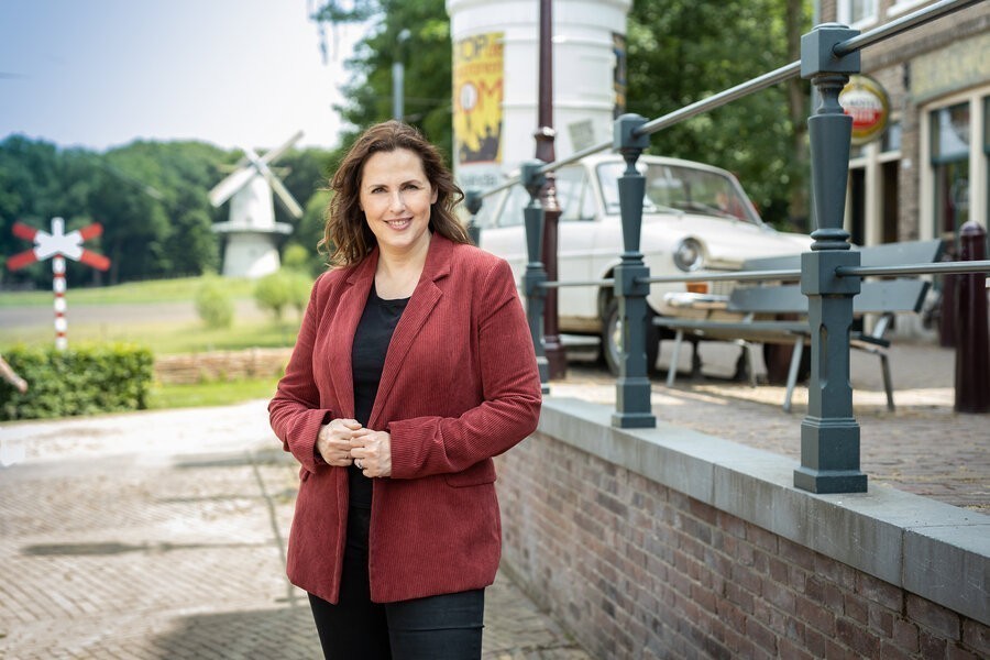 Anniko van Santen presenteert jaarlijkse tv-special Herinneringen voor ...