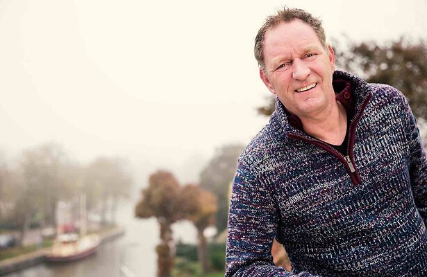 Eerbetoon aan Piet Paulusma trekt veel kijkers - TVgids.nl