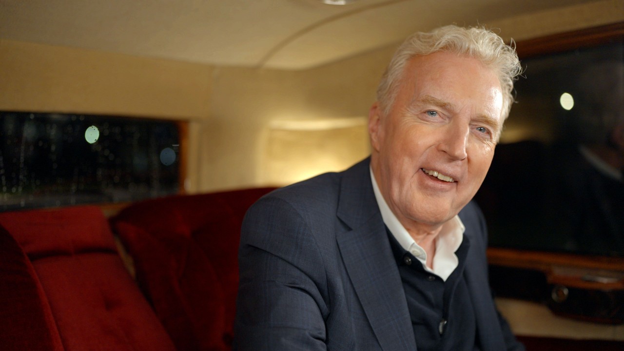 Eerste beelden van Bij Van Duin op de Achterbank online - TVgids.nl