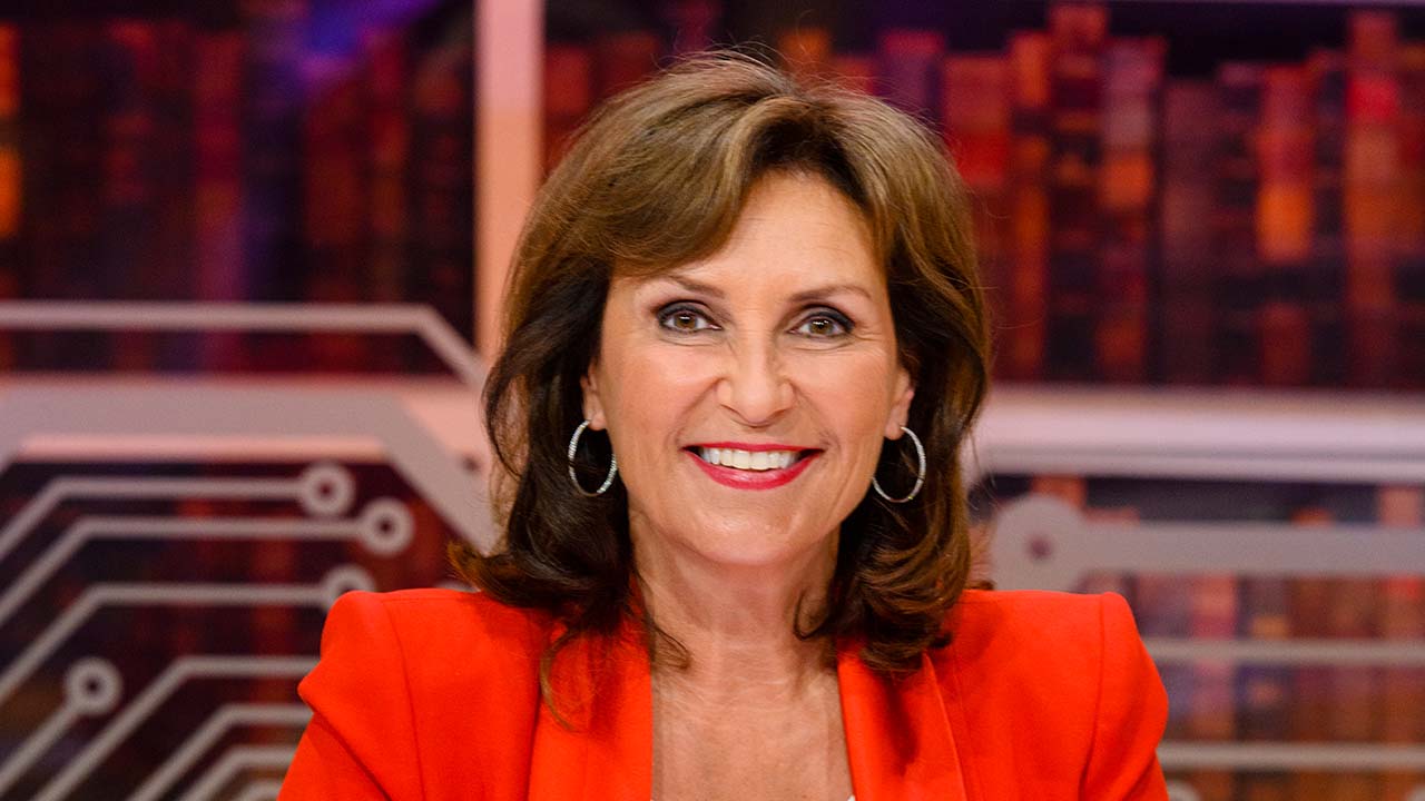 Astrid Joosten is terug met een splinternieuw seizoen 2 voor 12 - TVgids.nl