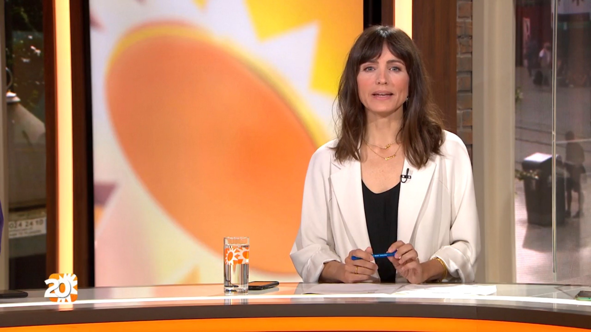 Daphne Bunskoek keert terug bij RTL Boulevard - TVgids.nl
