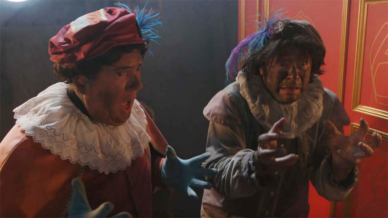 Gisteren in Het Sinterklaasjournaal: de Pieten zijn Het Grote Boek ...