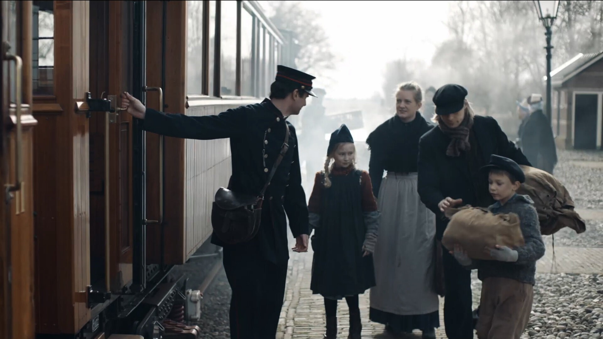 Daan Schuurmans toont de nadelige gevolgen van de Industriële Revolutie in Het Verhaal van ...