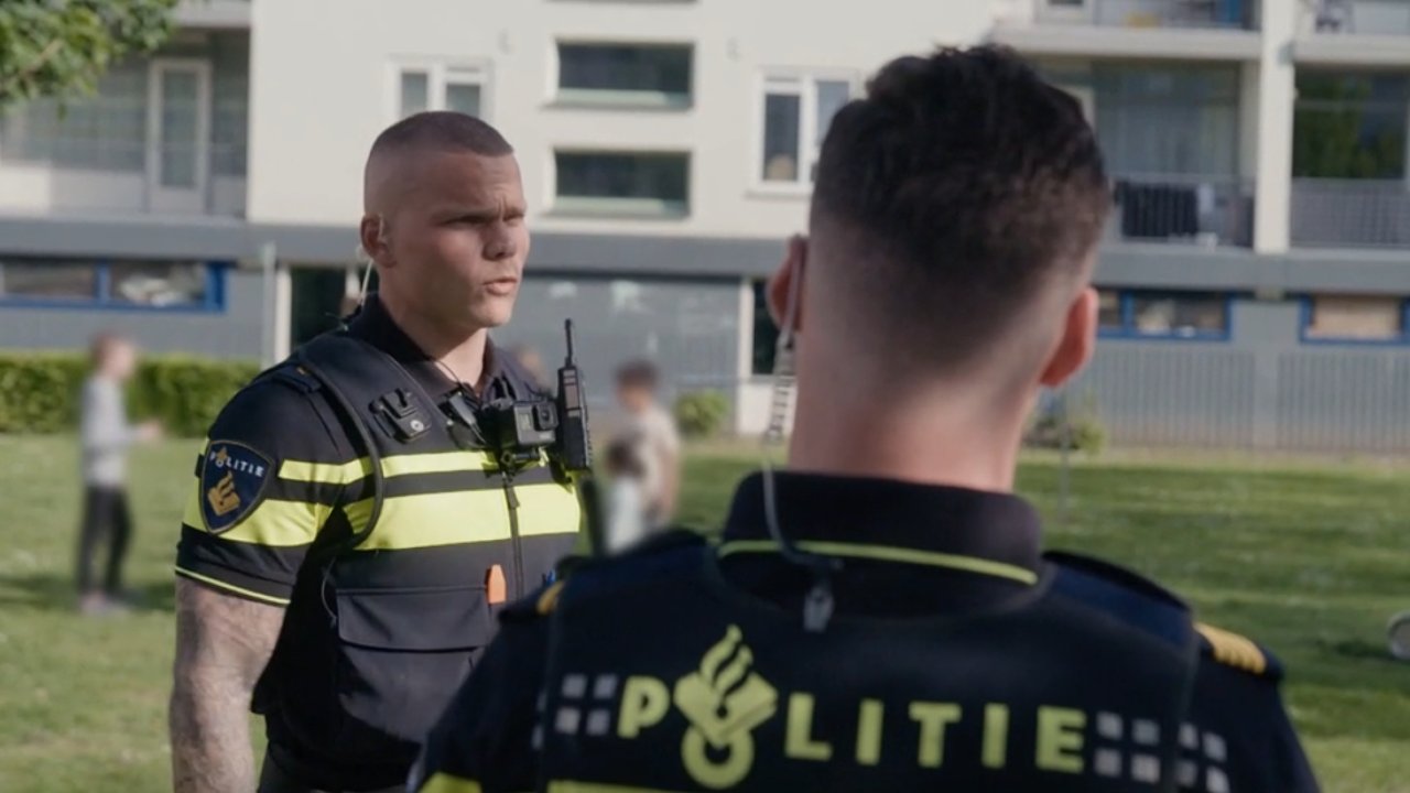 Ewout Genemans beleeft voor de laatste keer spannende avonturen in Bureau Rotterdam - TVgids.nl