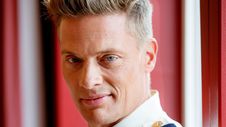 Acteur Winston Post gooit noodgedwongen roer om - TVgids.nl