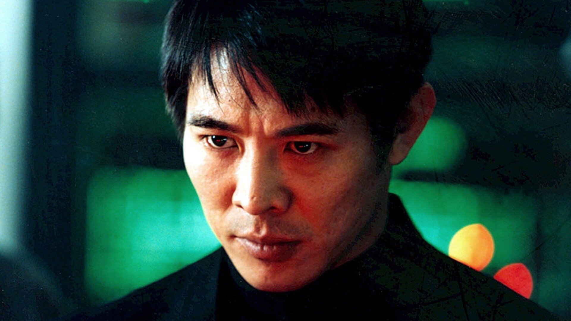 Jet Li gaat naar Parijs in Kiss of the Dragon - TVgids.nl