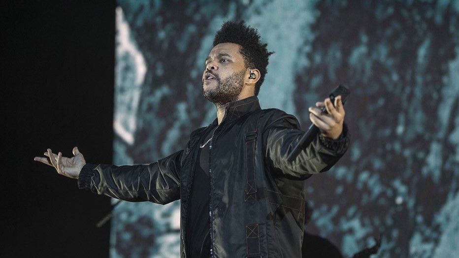 The Weeknd verzorgt halftime show tijdens finale Super Bowl 2021 ...