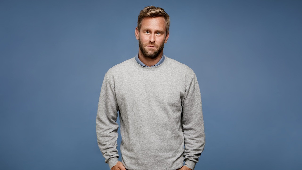 Presentator Tim den Besten begonnen met behandelingen tegen kanker ...