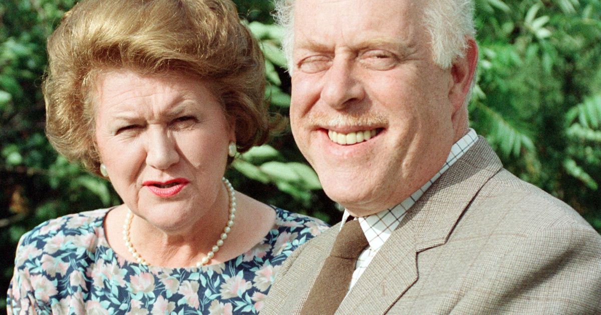 Schone Schijn-ster Clive Swift overleden op 82-jarige leeftijd - TVgids.nl