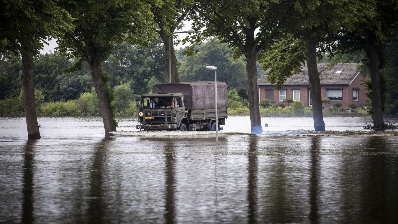Pointer haalt de overstroming van Limburg in 2021 op - TVgids.nl