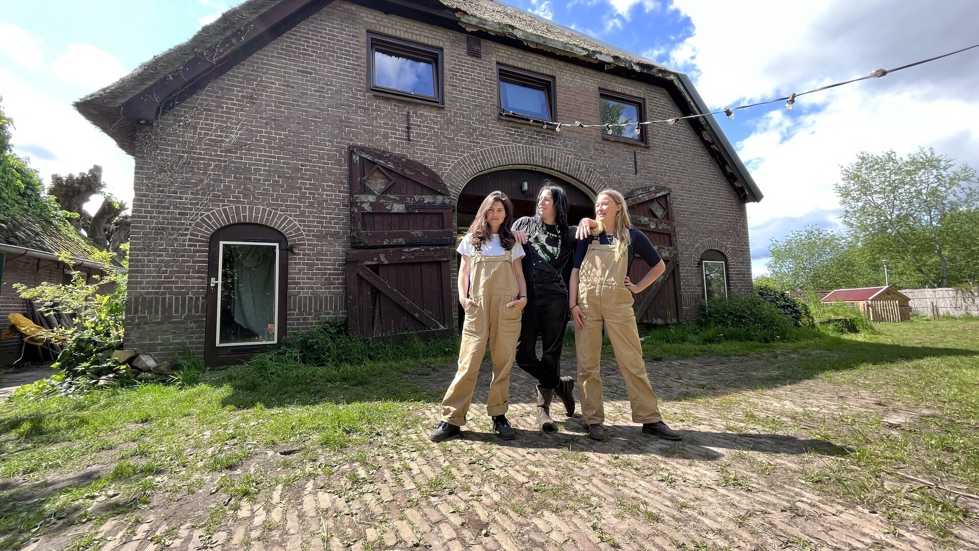 Hanna van Vliet en Geraldine Kemper komen langs bij Raven van Dorst op ...