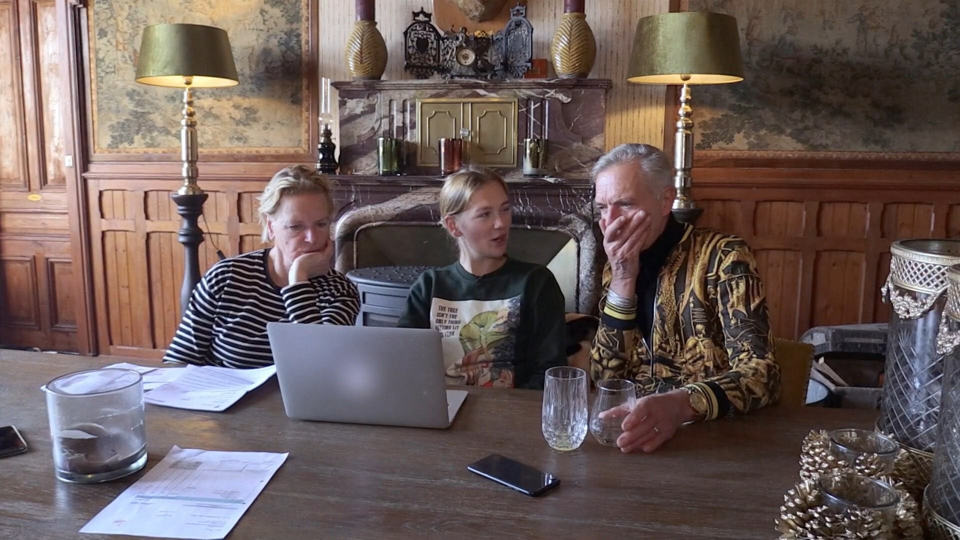 Chateau Meiland-regisseur onthult: 'Minnaars Martien altijd buiten ...