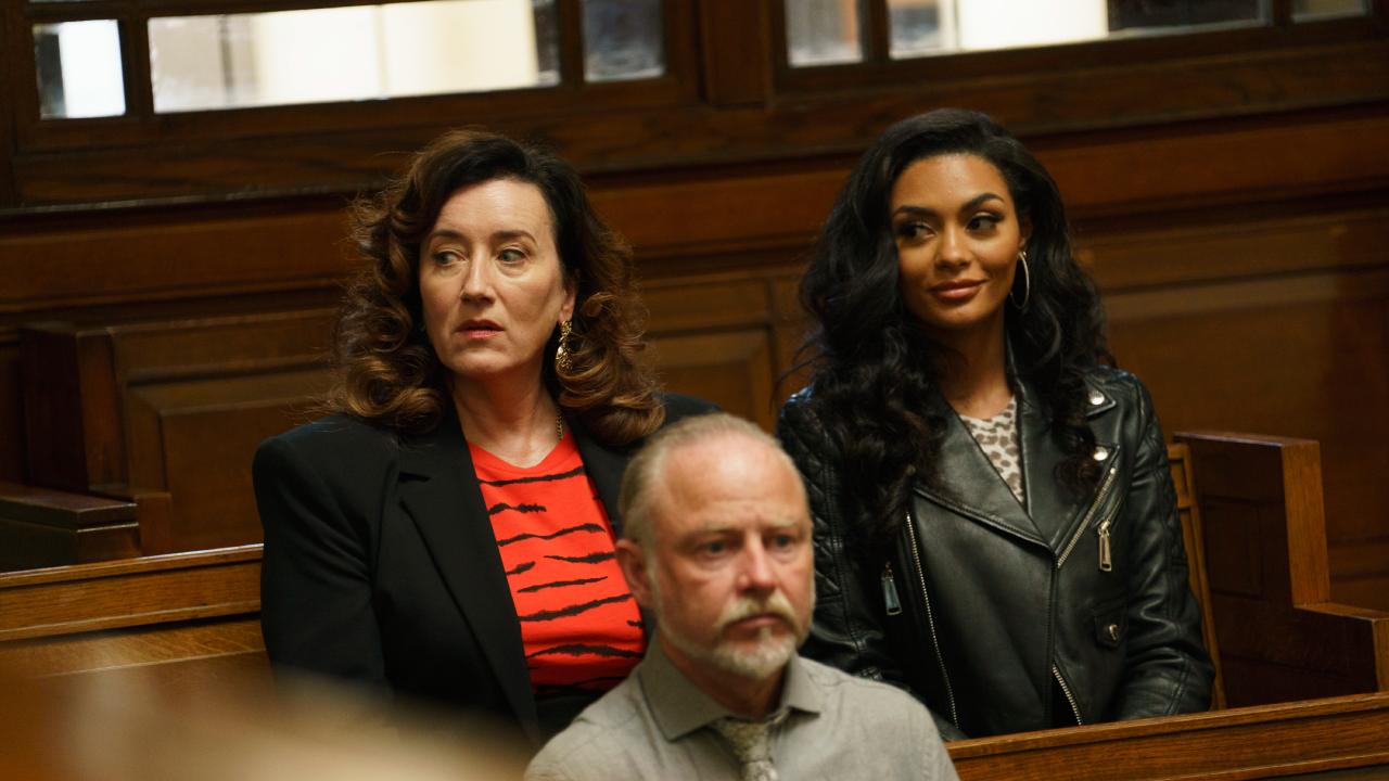 Is Yasmin Seky een gevaar voor de machtige Kinsella-familie uit Kin ...