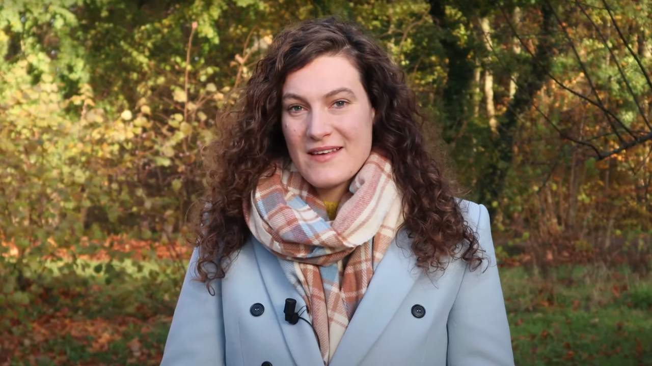 Roosmarijn Knol (25) volgt Gerrit Hiemstra op bij NOS Weer - TVgids.nl