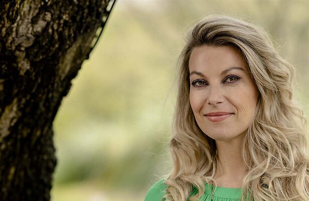 Susan Smit vertelt in Boeddha in de Polder over haar fascinatie voor de ...