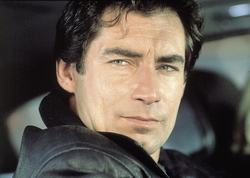 James Bond redt Jeroen Krabbé - TVgids.nl