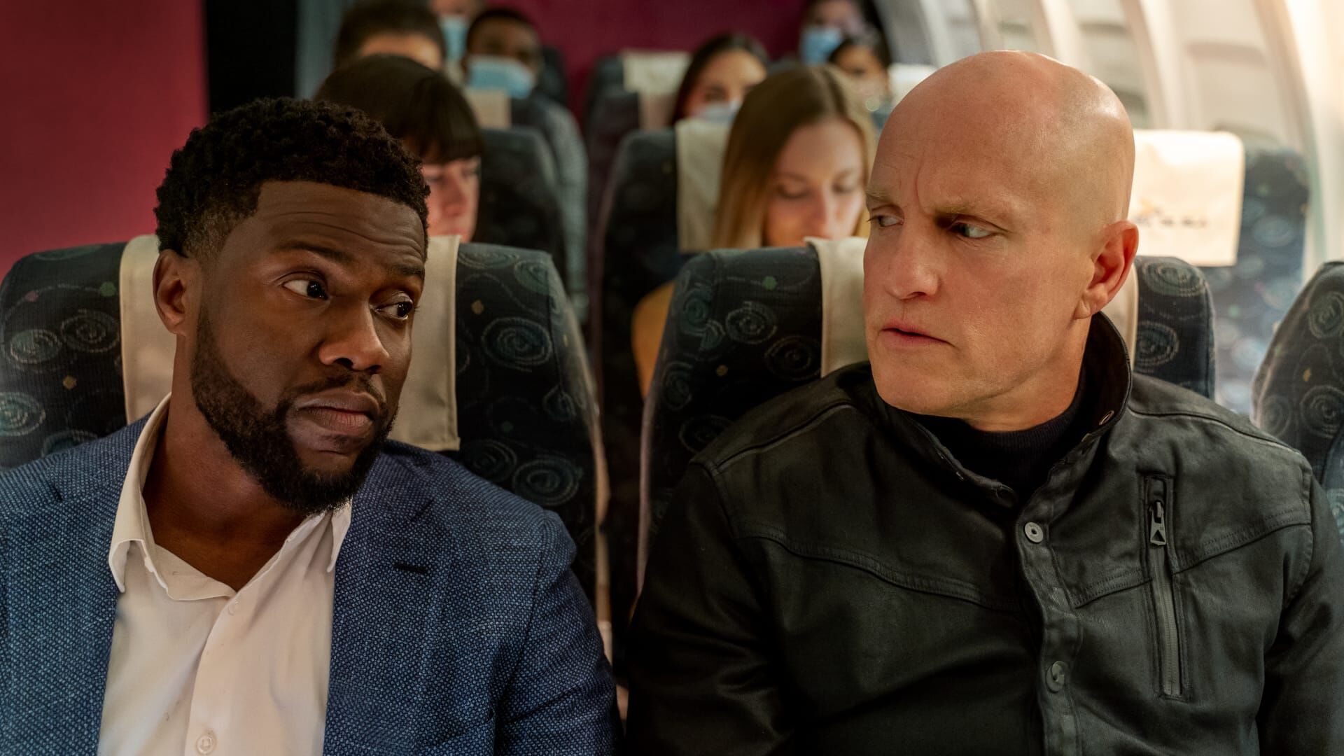 Kevin Hart wordt aangezien voor Woody Harrelson in The Man from Toronto ...