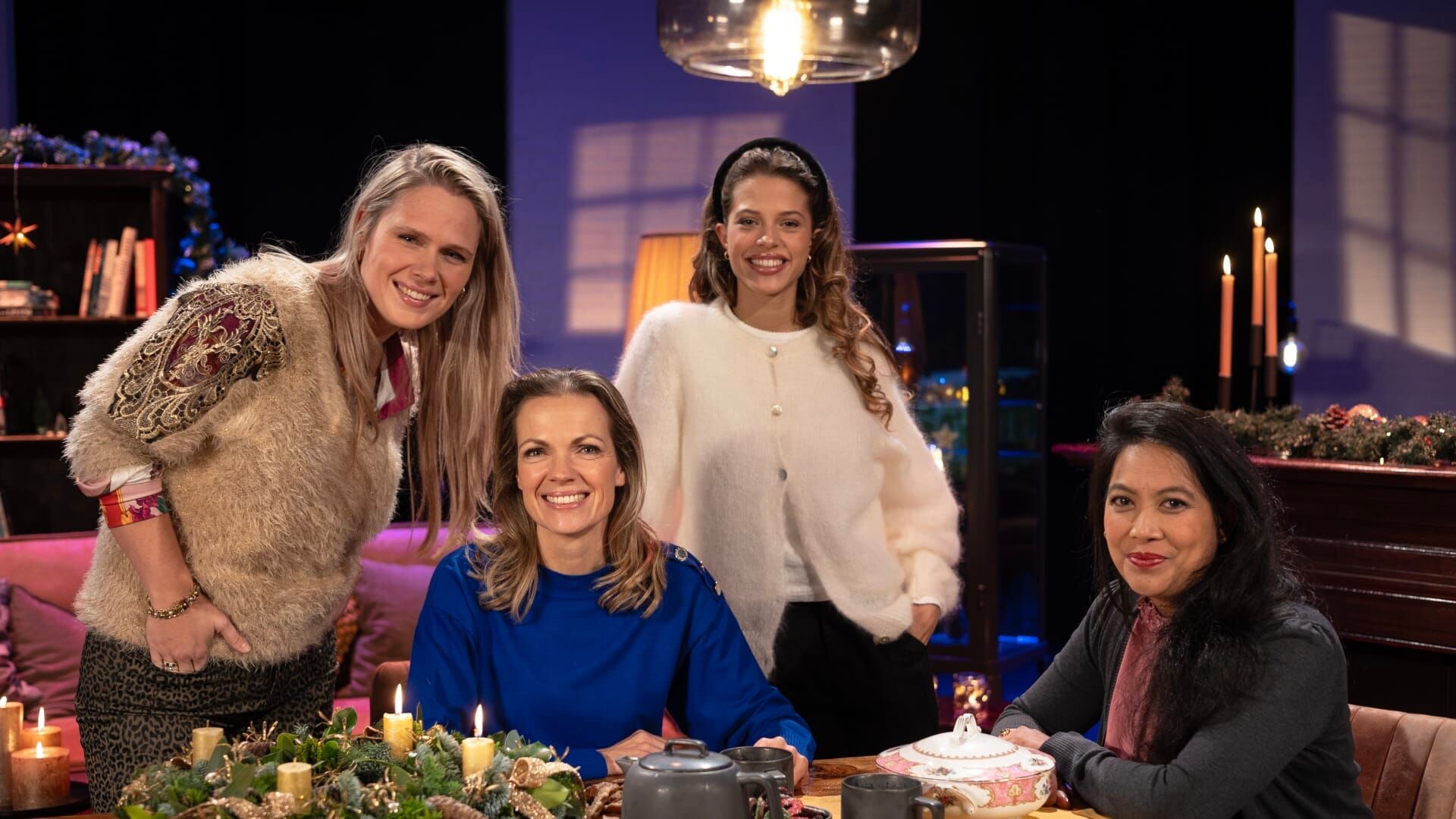 Mirjam Bouwman ontvangt influencer Zara Goedemans in start 'Wat Is ...