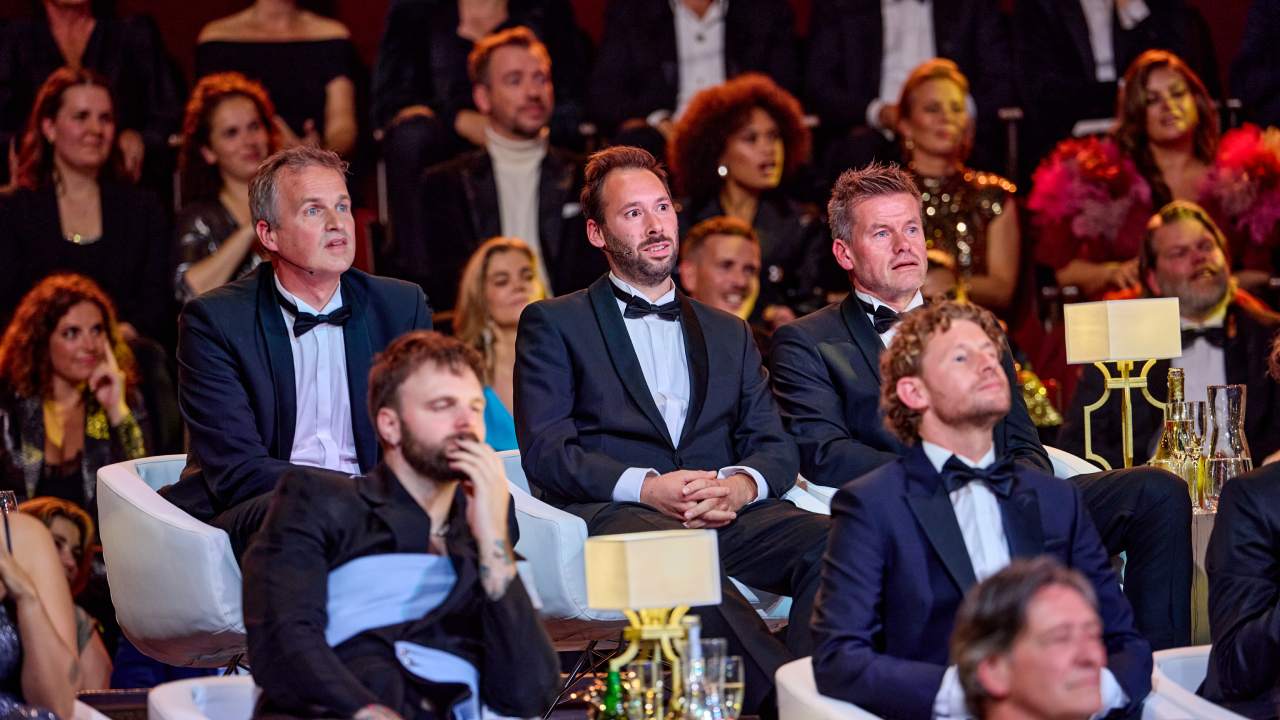 Stem snel: De stembussen van de 1e kwalificatieronde van de Gouden ...