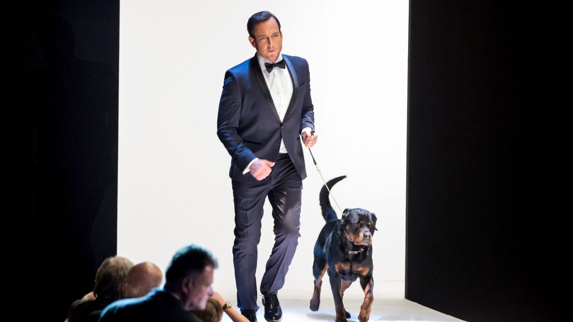 Een politiehond gaat undercover in Show Dogs - TVgids.nl