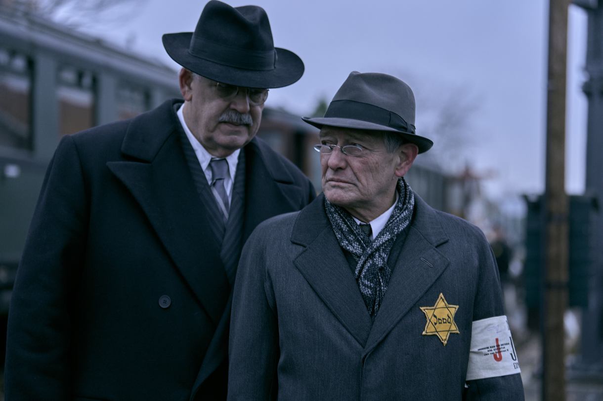 Pierre Bokma en Jack Wouters in de nieuwe EO-dramaserie De Joodse Raad ...
