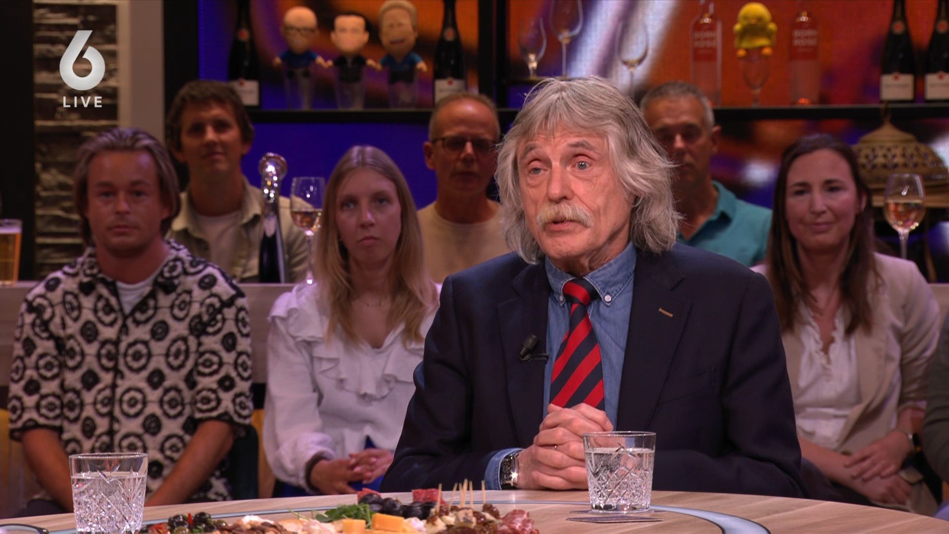 Johan Derksen geeft update over echtgenote: onder het mes na gunstige ...