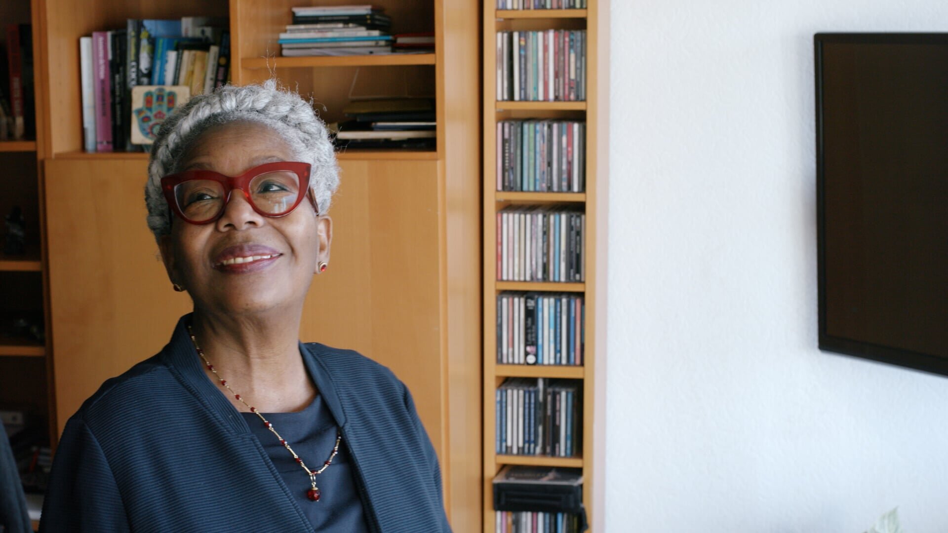 Hugo Borst zocht voormalig GTST-ster Chrisje Comvalius vlak voor haar overlijden op - TVgids.nl