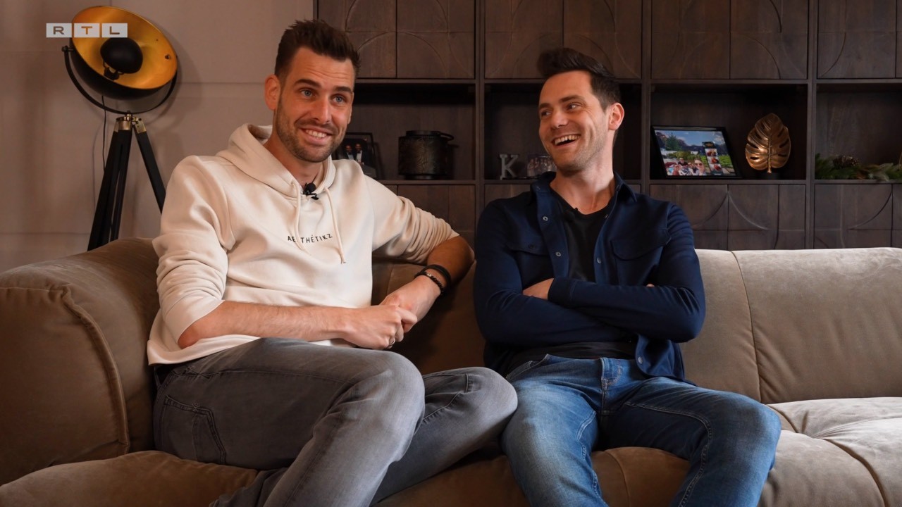 Zo gaat het nu met Koen en Matthijs uit Kopen Zonder Kijken - TVgids.nl