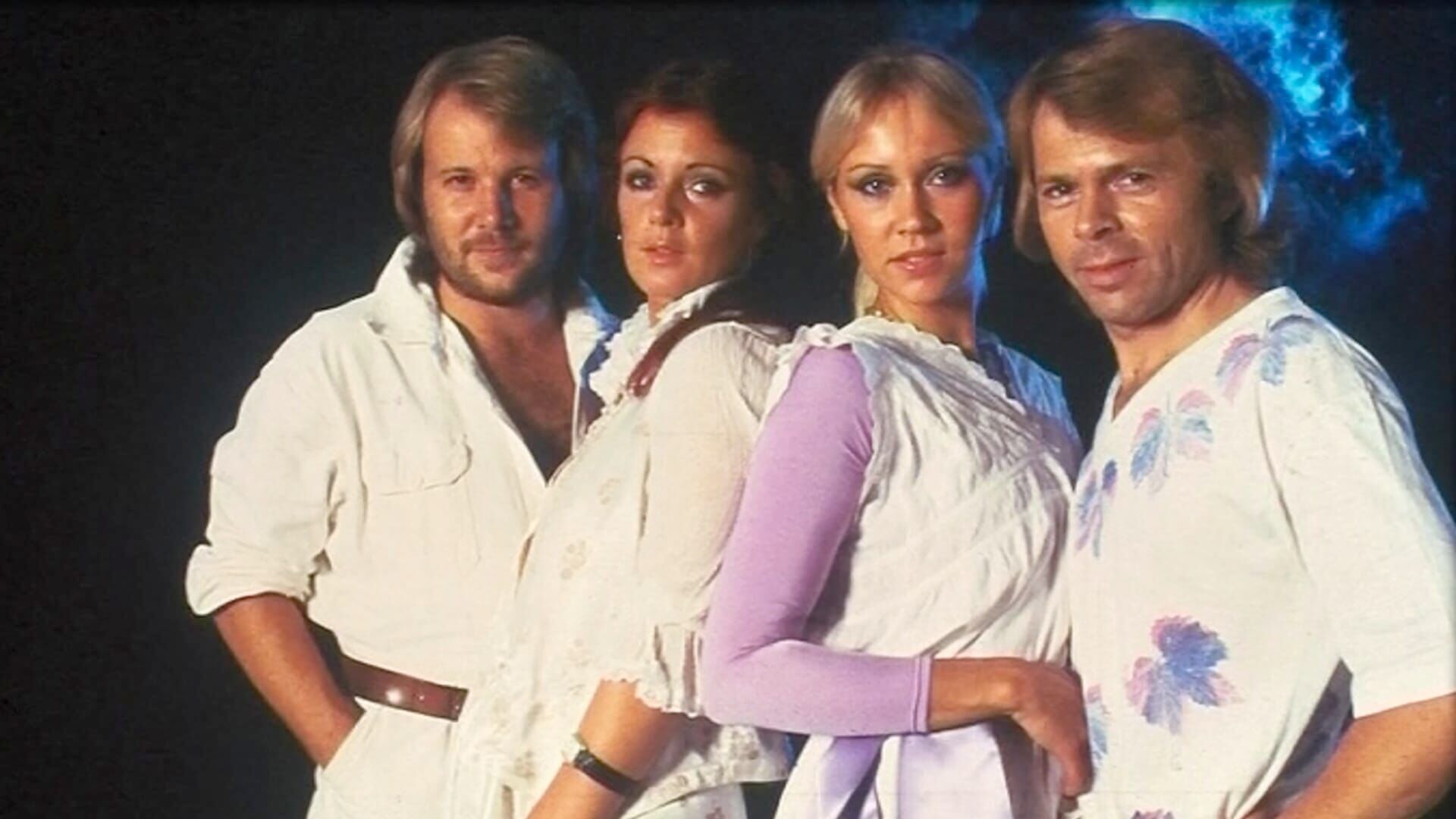 Agnetha, Björn, Benny en Anni-Frid blikken in deze documentaire terug ...