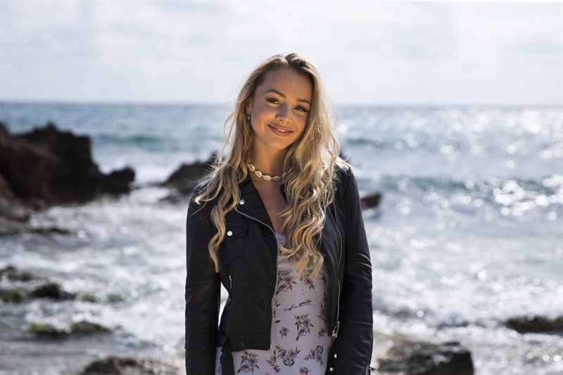 Emma in de spotlights in Beste Zangers - TVgids.nl