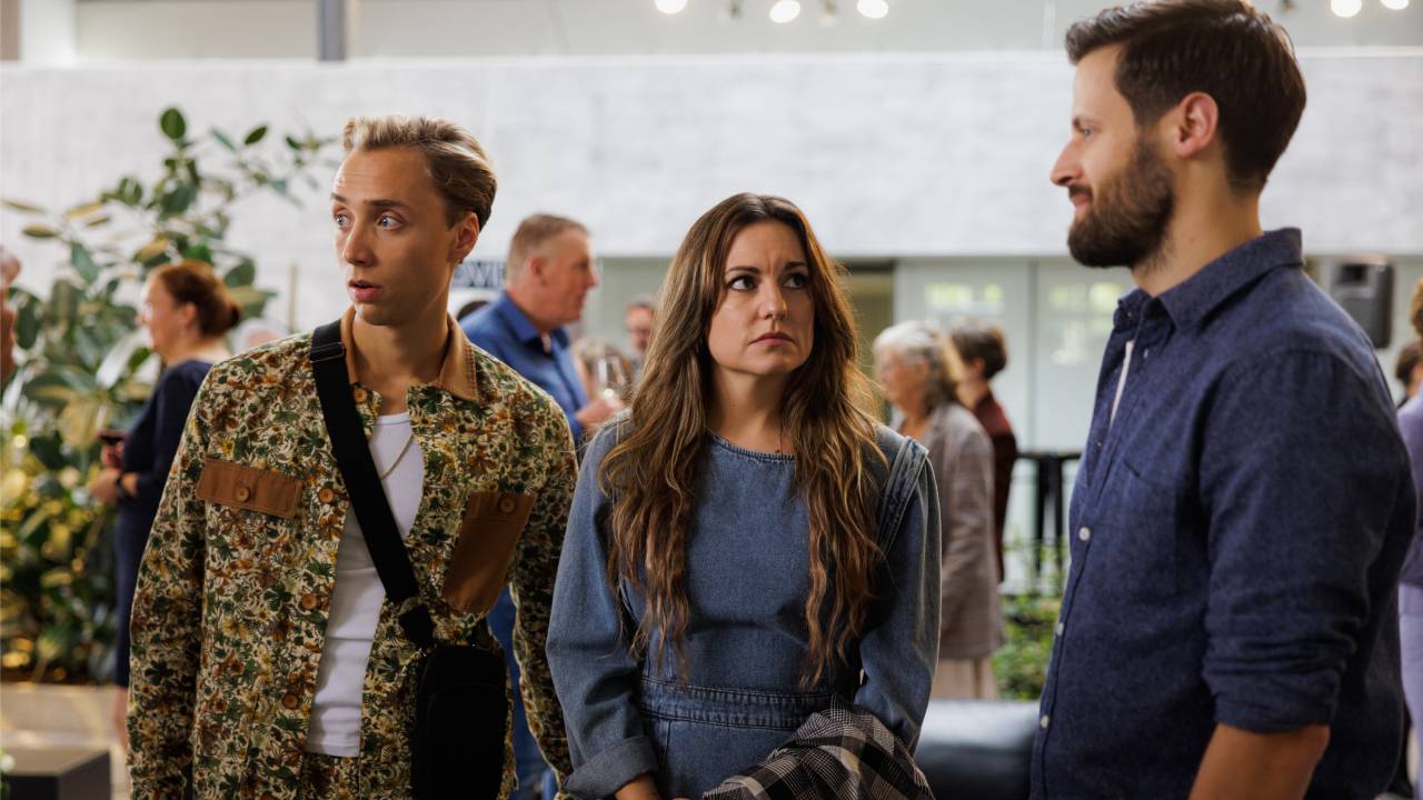 Lachen: Bloopers van de dramaserie Bodem - TVgids.nl