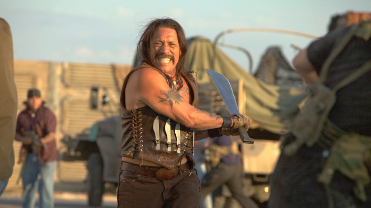 Danny Trejo laat niet zomaar met zich sollen in Machete - TVgids.nl