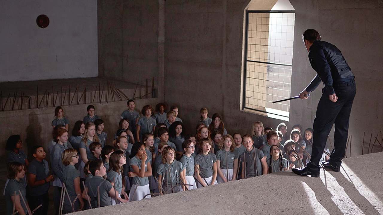 Roeland Fernhout heeft een hekel aan lelijk in De Club van de Lelijke ...