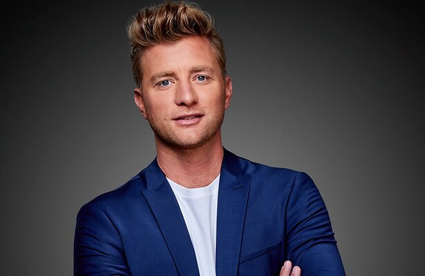 Jan Versteegh presenteert nieuw NET5-programma Muscles & Brains - TVgids.nl