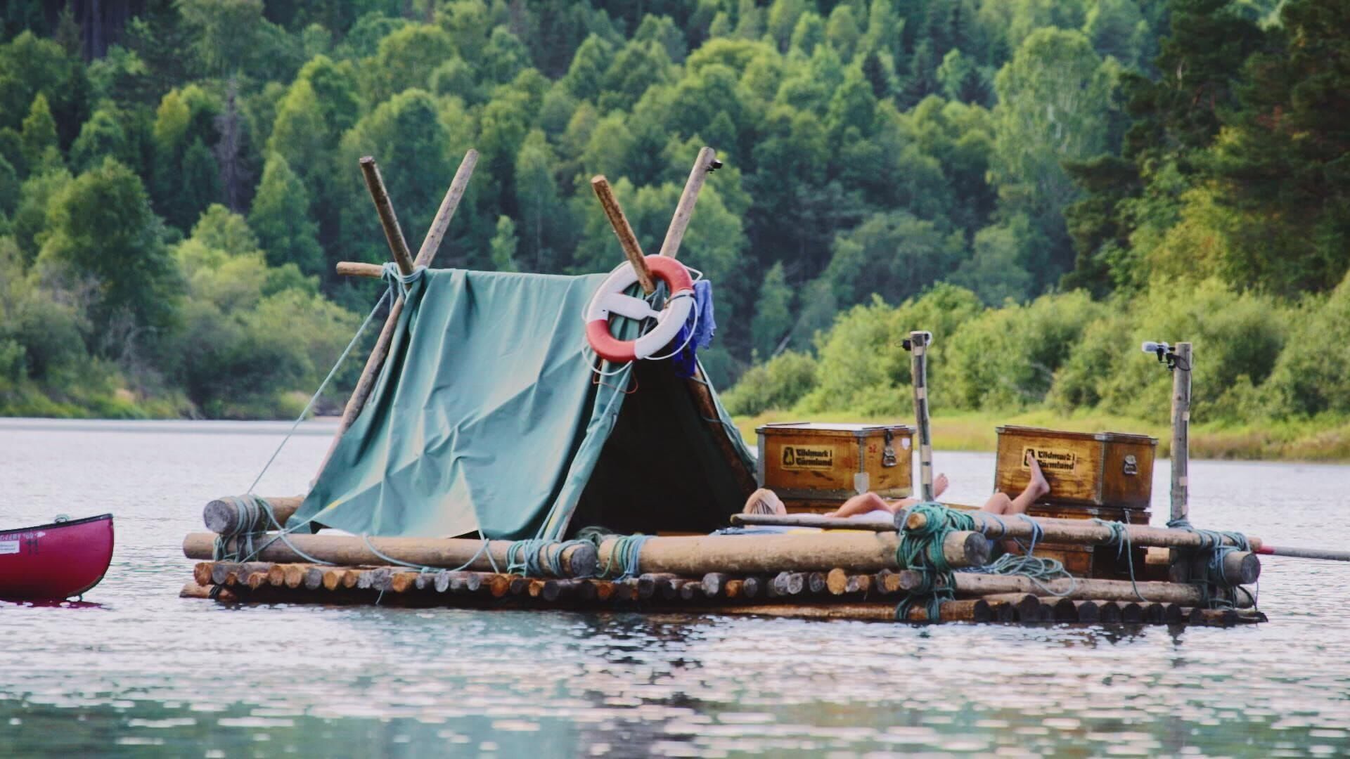 De nieuwe avontuurlijke datingshow Love Raft gaat eindelijk van start ...