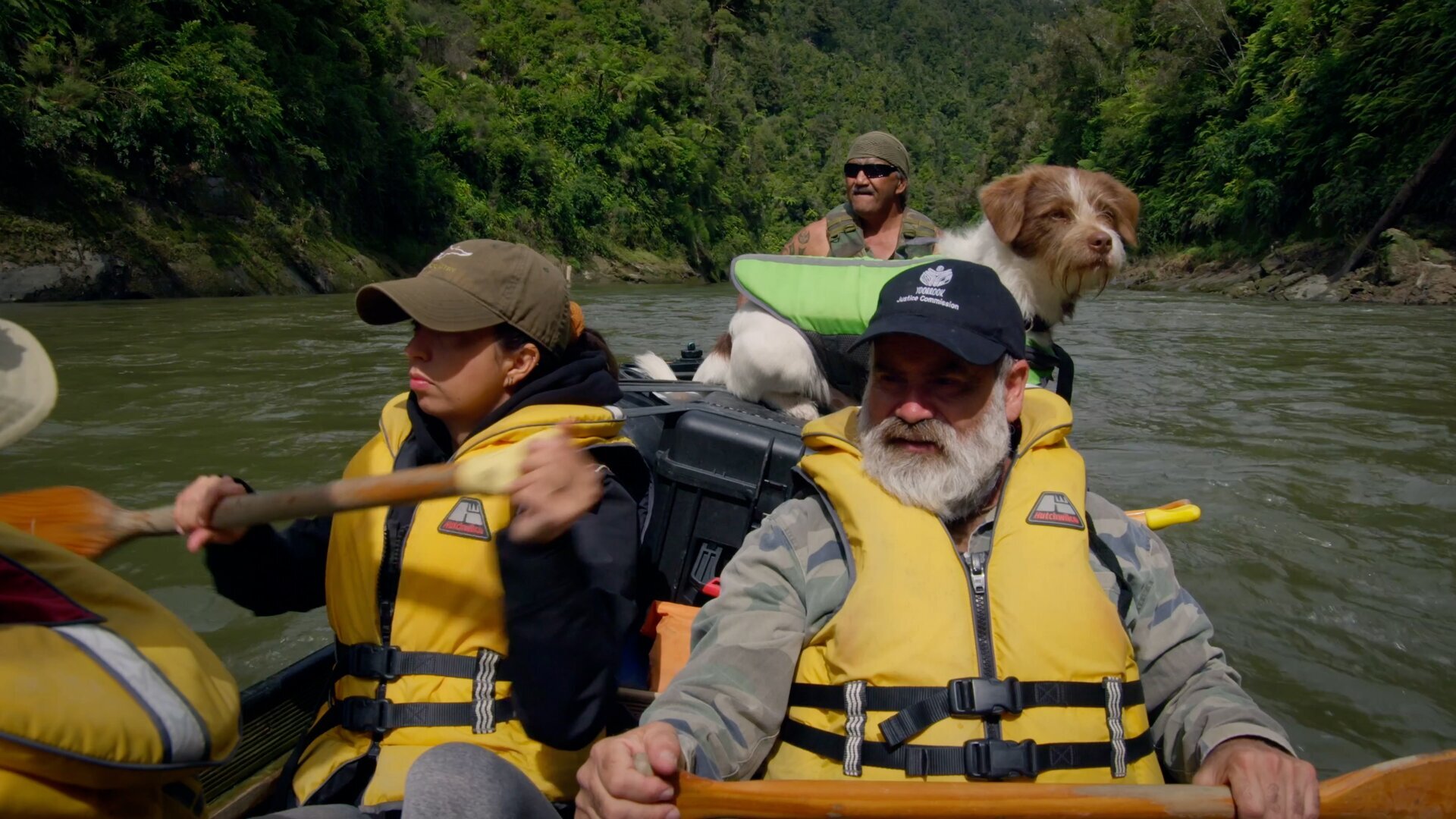 Vaar mee over rivier Whanganui in de documentaire I Am the River, the ...