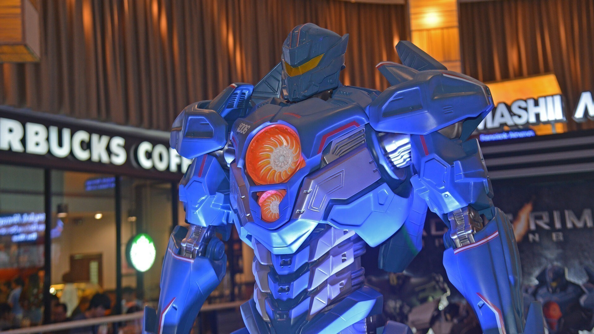De gigantische aliens keren terug in Pacific Rim: Uprising - TVgids.nl