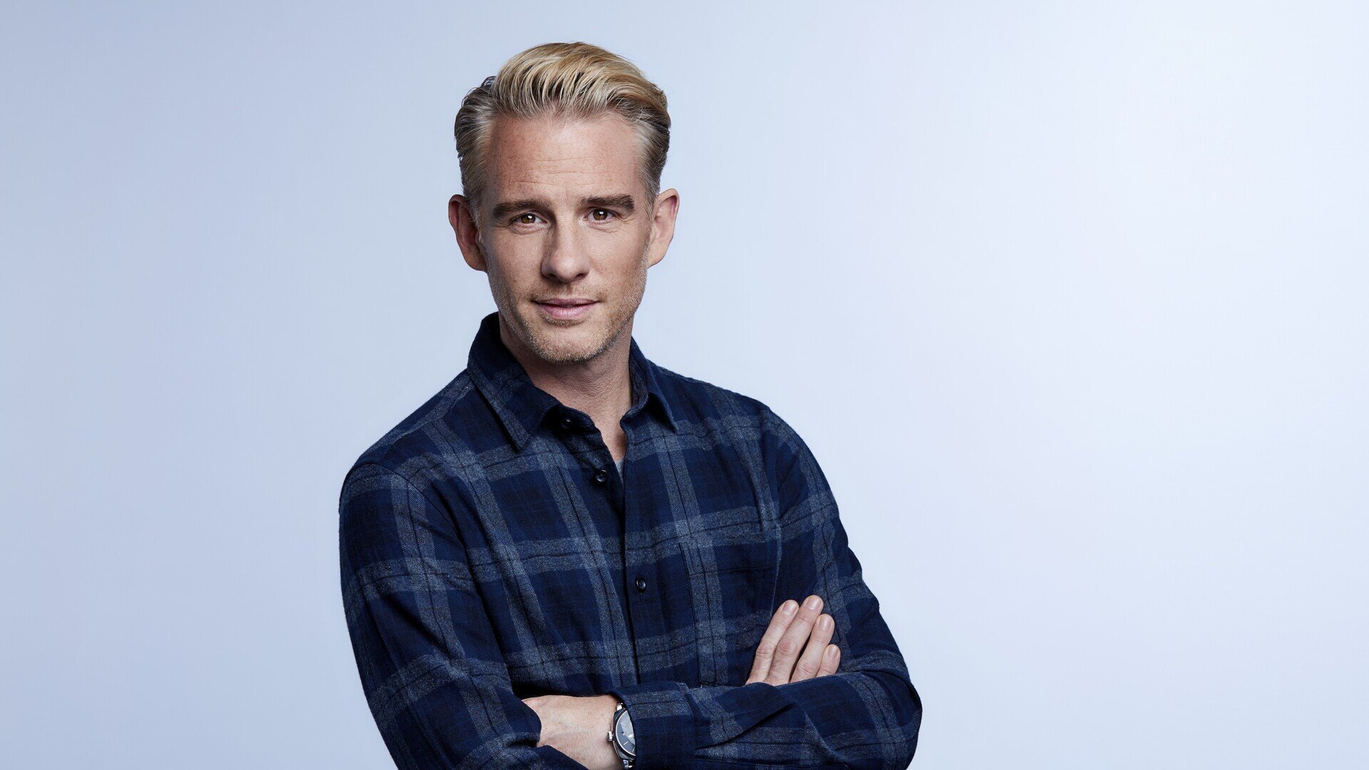 Suzan en Freek moeten meer zoenen op tv - TVgids.nl