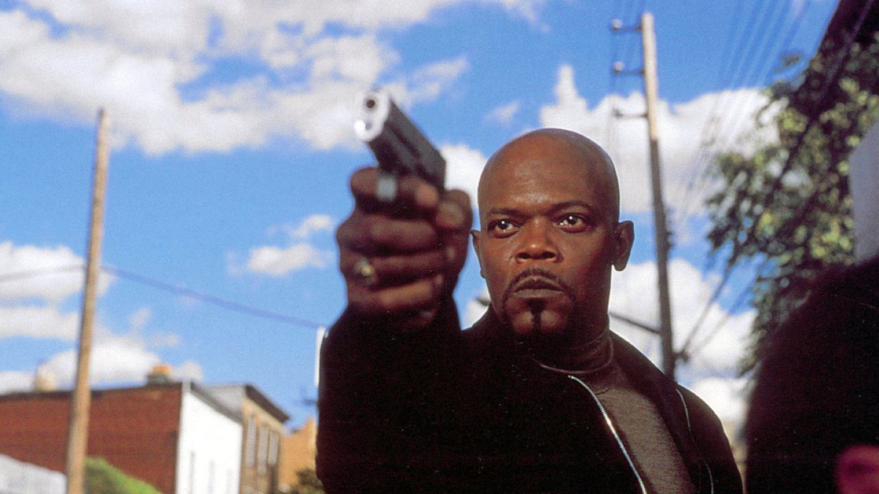 Samuel L. Jackson blijkt een bikkelharde detective in Shaft - TVgids.nl