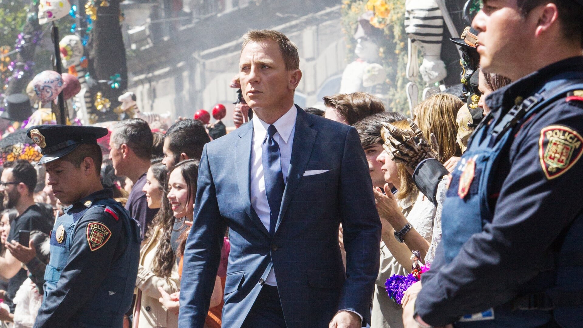 Op schurkenjacht met Daniel Craig in James Bond-film Spectre - TVgids.nl