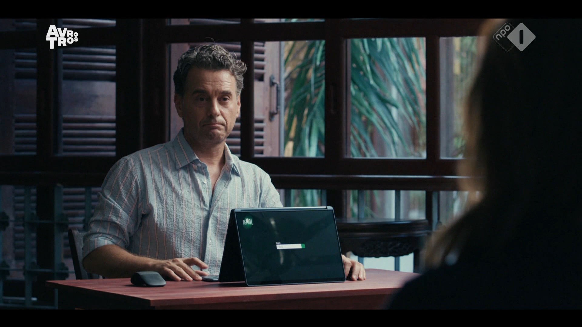 De TV van gisteren: Wie is de Mol? ondanks kritiek onverslagen populair ...