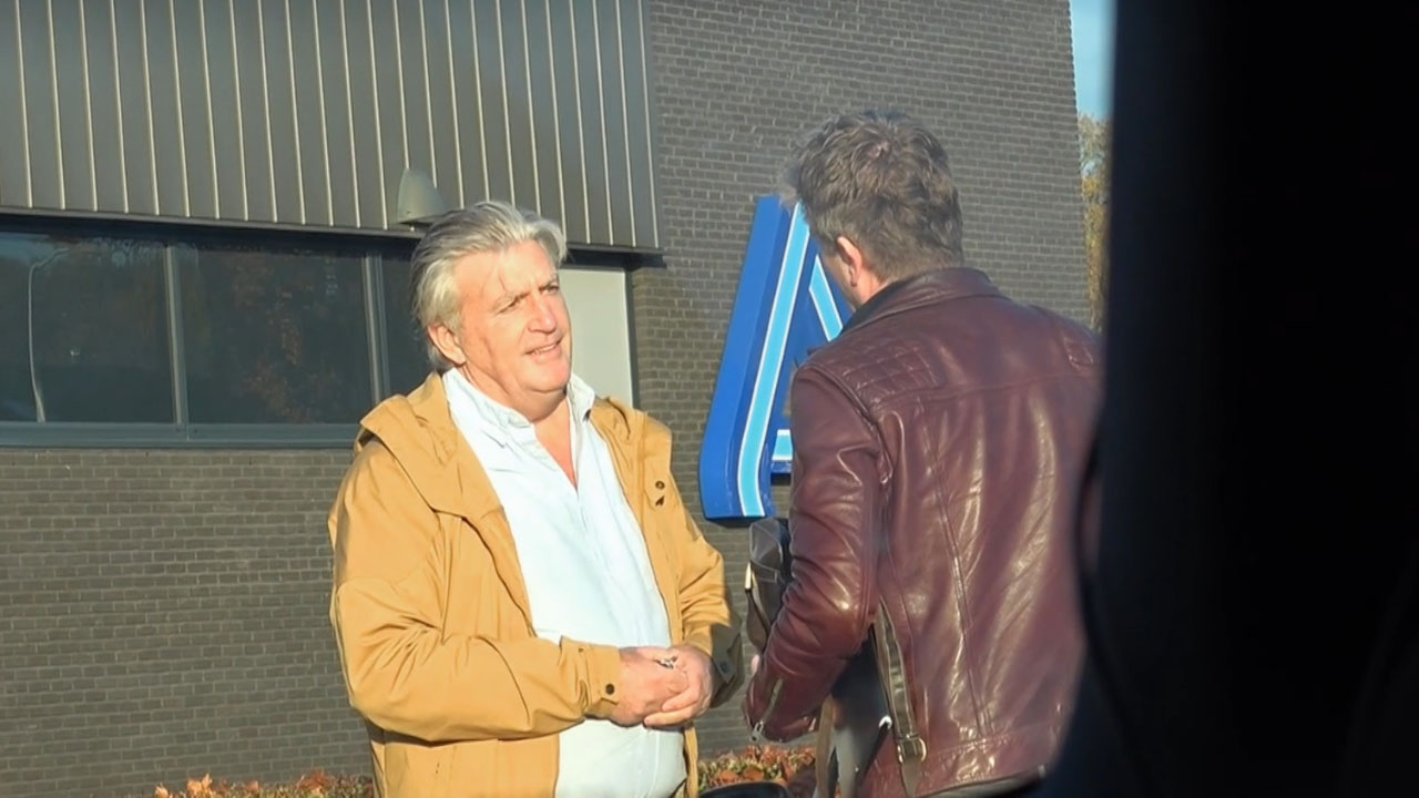Alberto Stegeman confronteert sekteleider in Undercover in Nederland ...