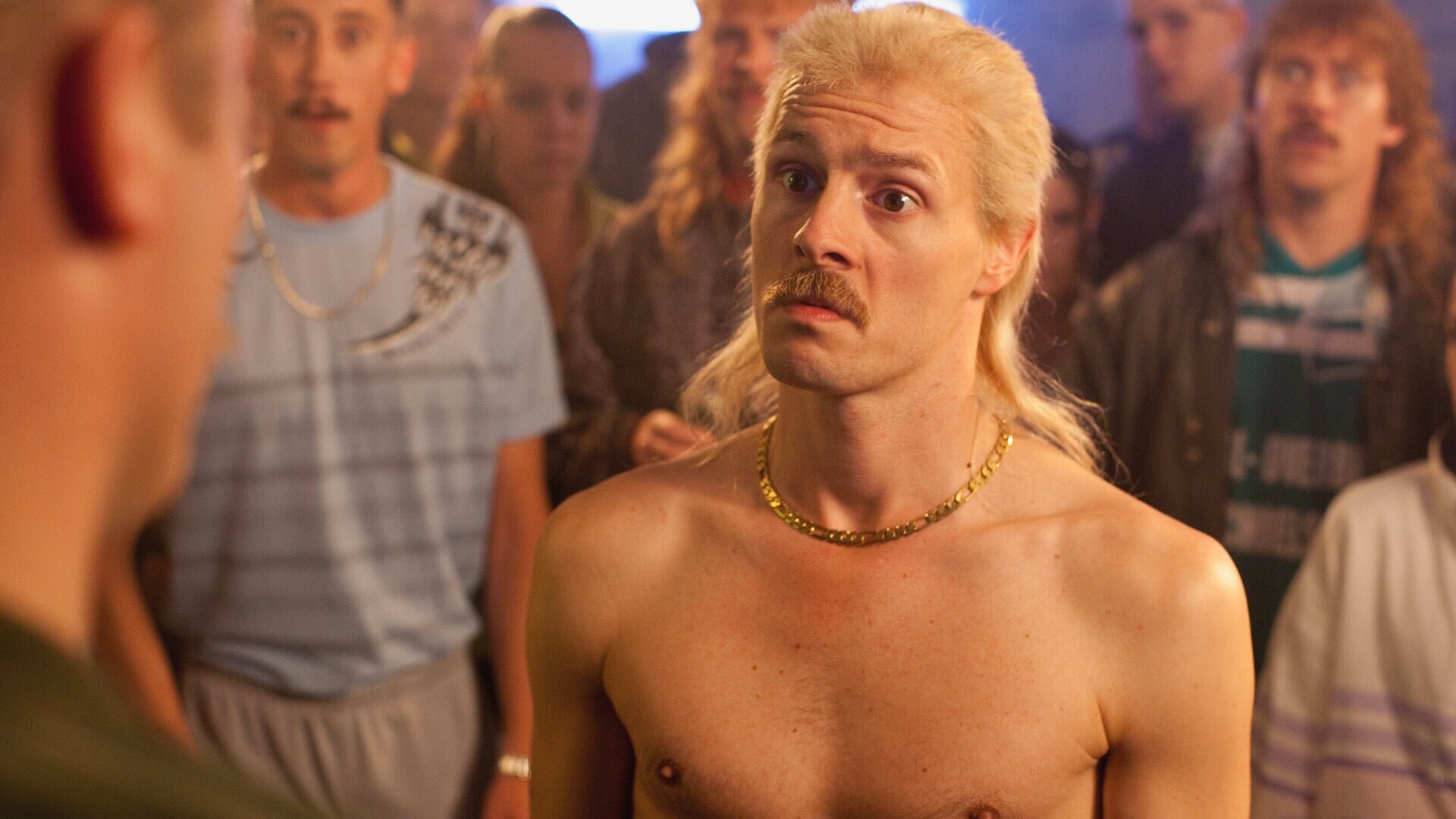 Geniet op Nieuwjaarsdag van de Nederlandse actiekomedie New Kids Nitro ...