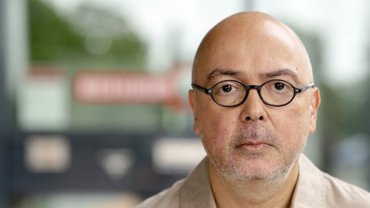 Frans Klein kruipt niet in de huid van Sinterklaas in Vandaag Inside ...