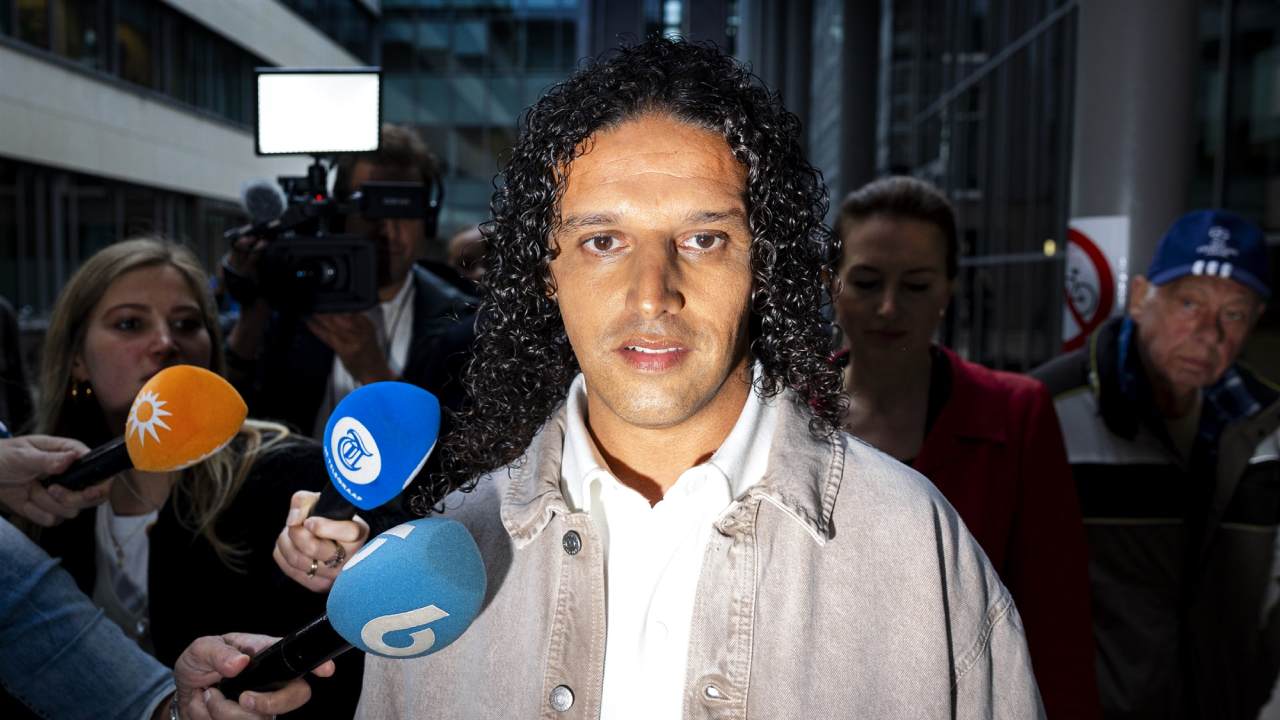OM eist drie jaar cel tegen Ali B: 'Vertrouwen beschaamd' - TVgids.nl